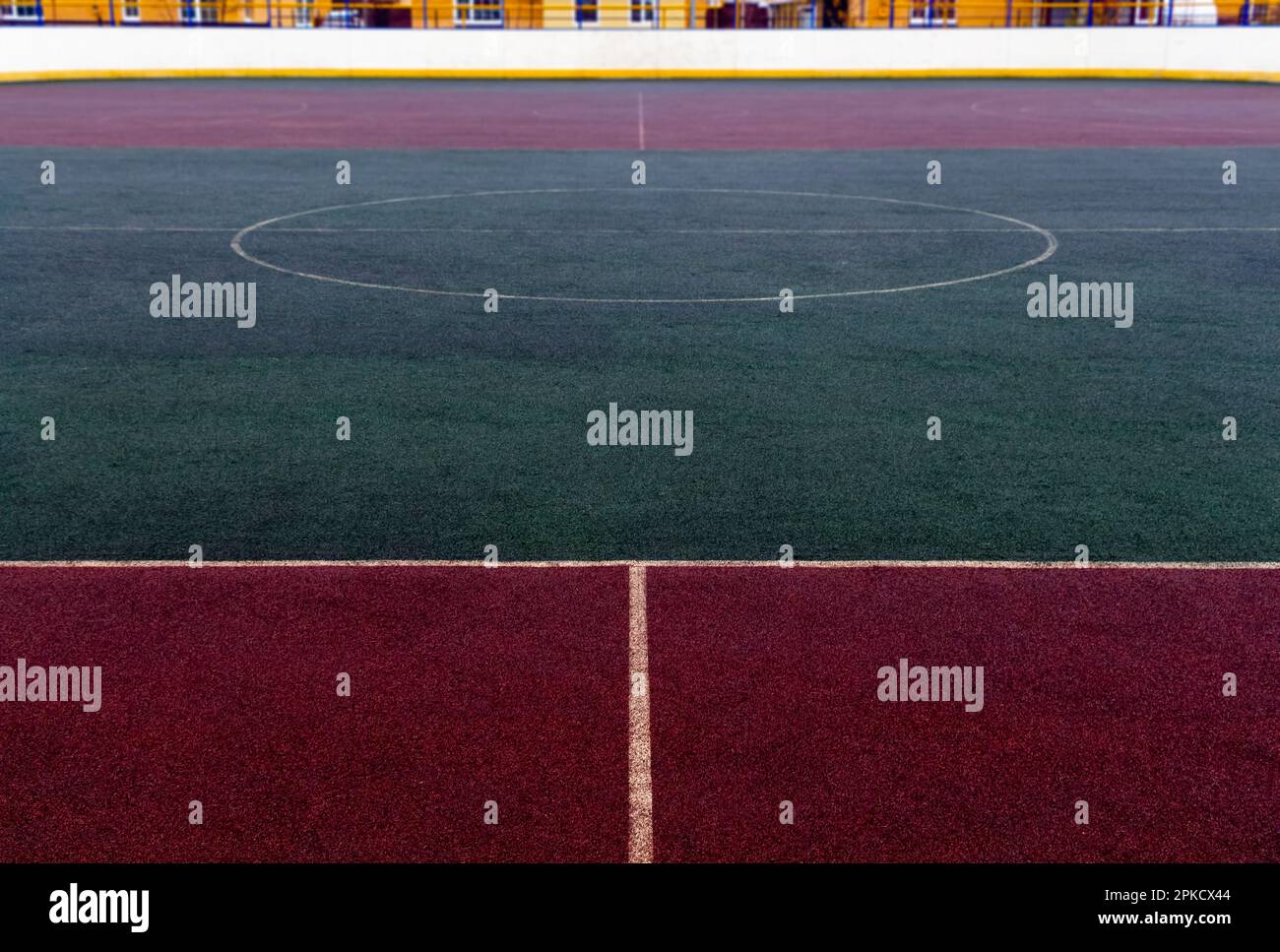 White dividing line of the sports field Stock Photo - Alamy