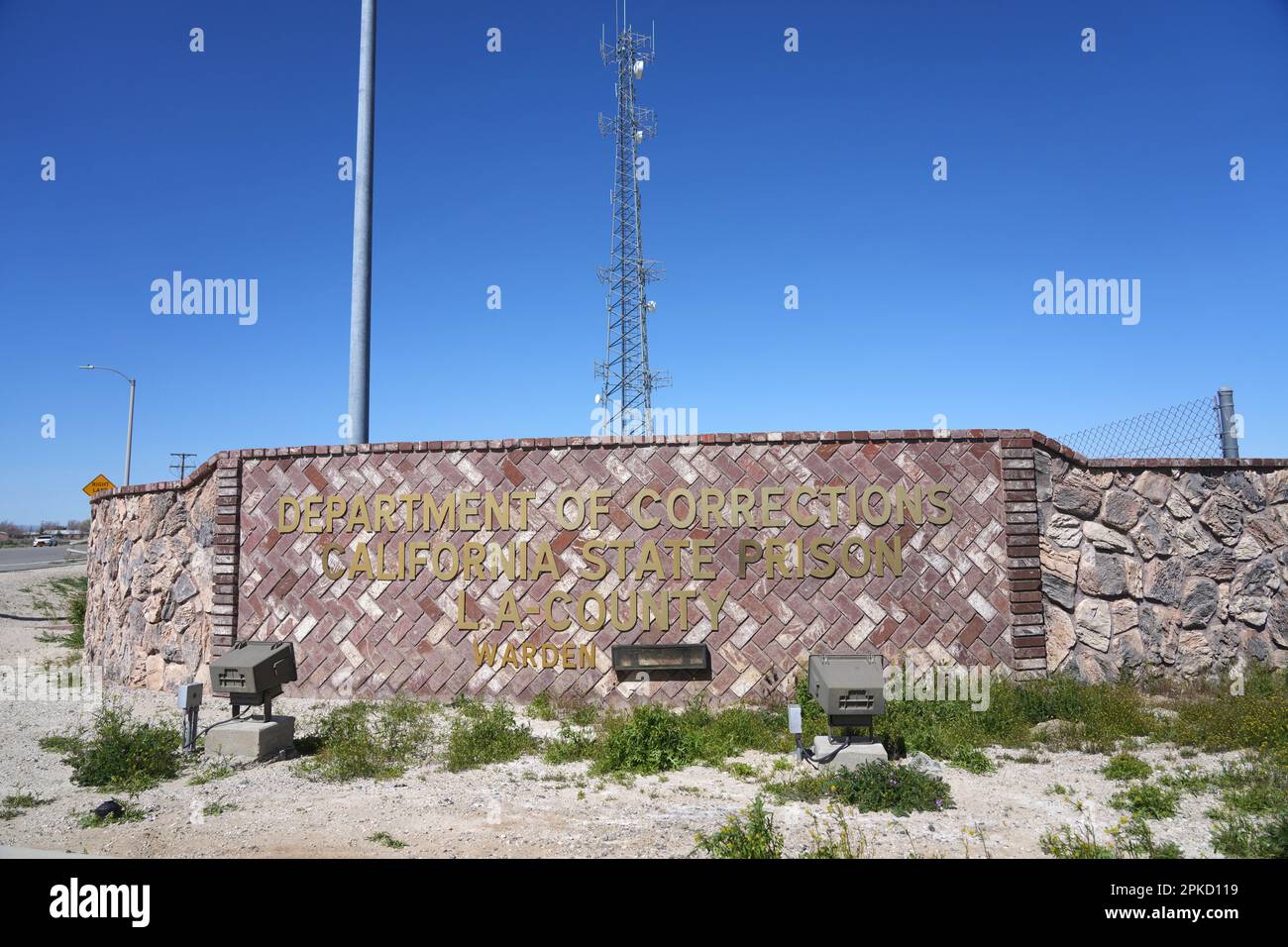 A sign at the entrance to the California State Prison, Los Angeles ...