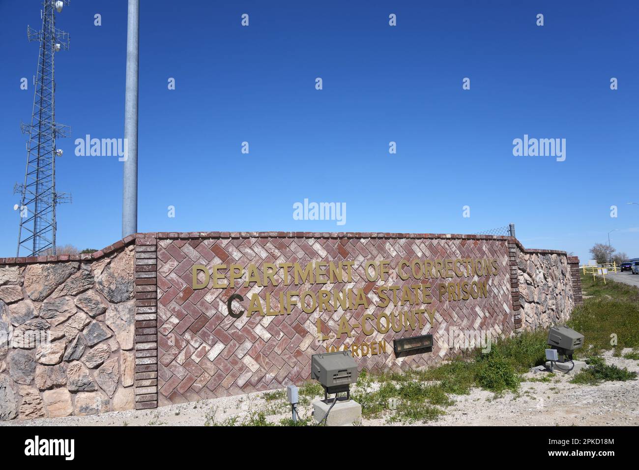 A sign at the entrance to the California State Prison, Los Angeles ...