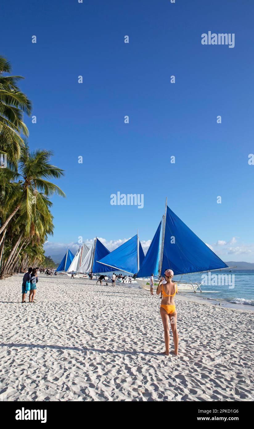 Traditional boats at White Beach, Station 2, Barangay Balabag, Boracay ...