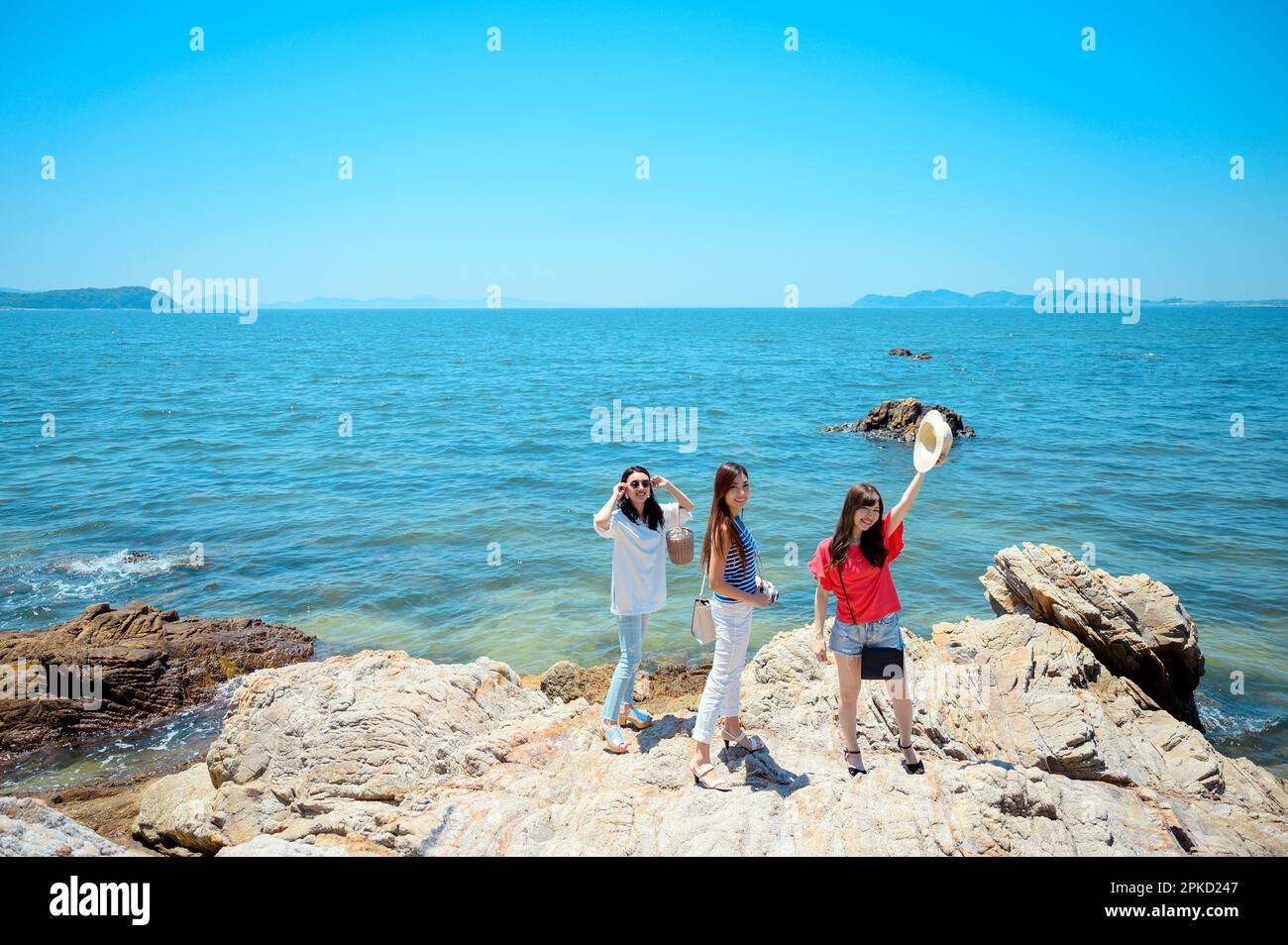 Asian women on vacation in hi-res stock photography and images - Alamy