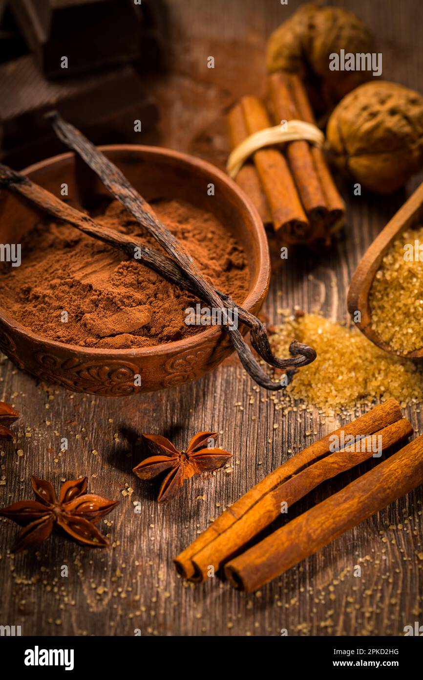 Baking ingredients and spices for Christmas cookies Stock Photo - Alamy