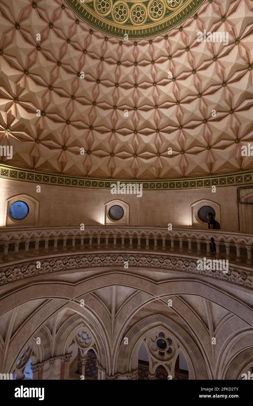 The Bombay Municipal Corporation (BMC) building is located in Mumbai ...