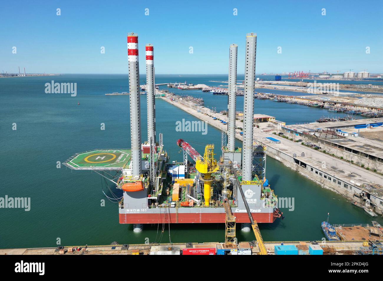 YANTAI, CHINA - APRIL 7, 2023 - offshore oil165, a mobile self-mounting ...