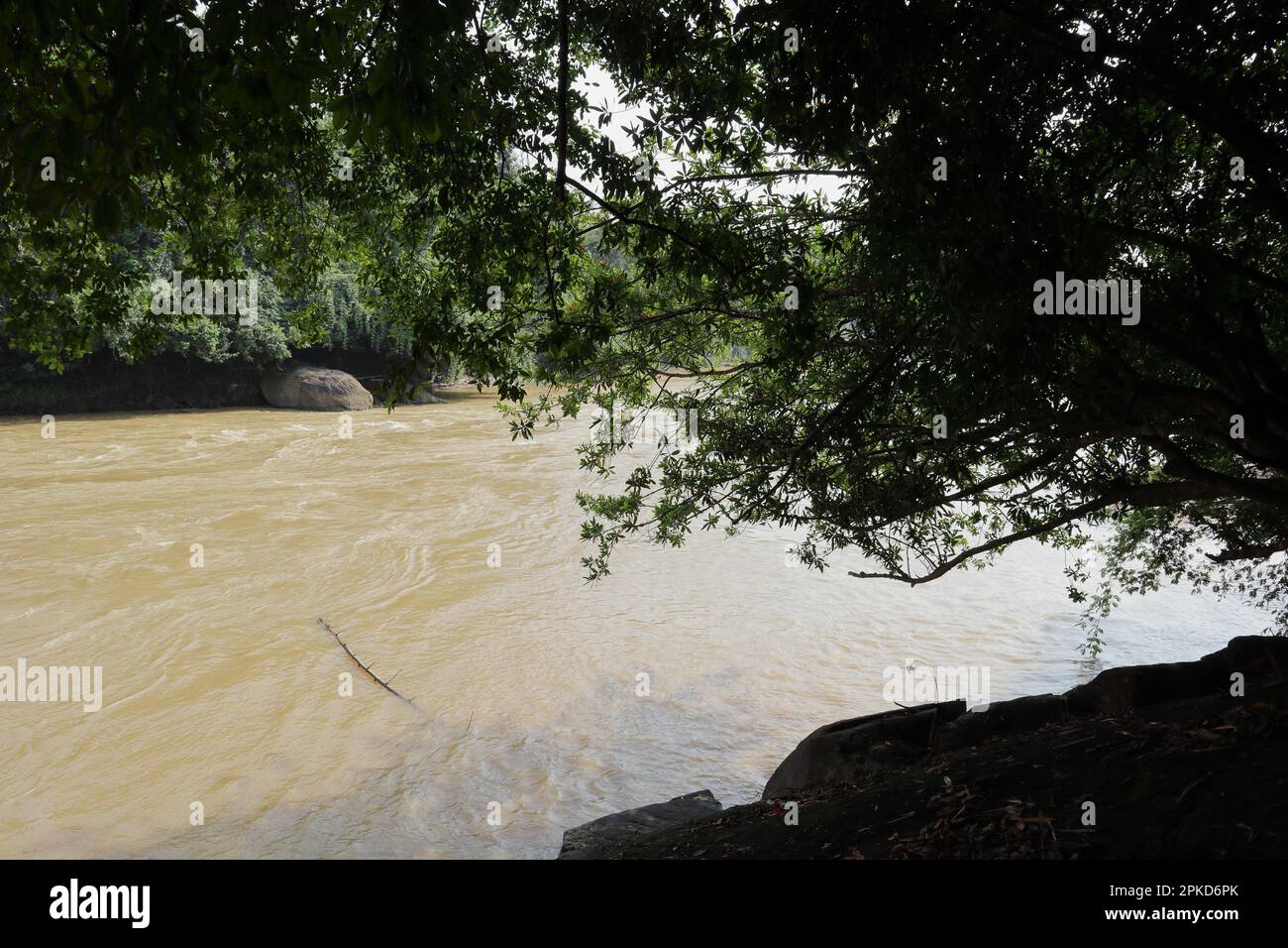 Beautiful wallpaper view from the river bank of the Kalu Ganga river in ...