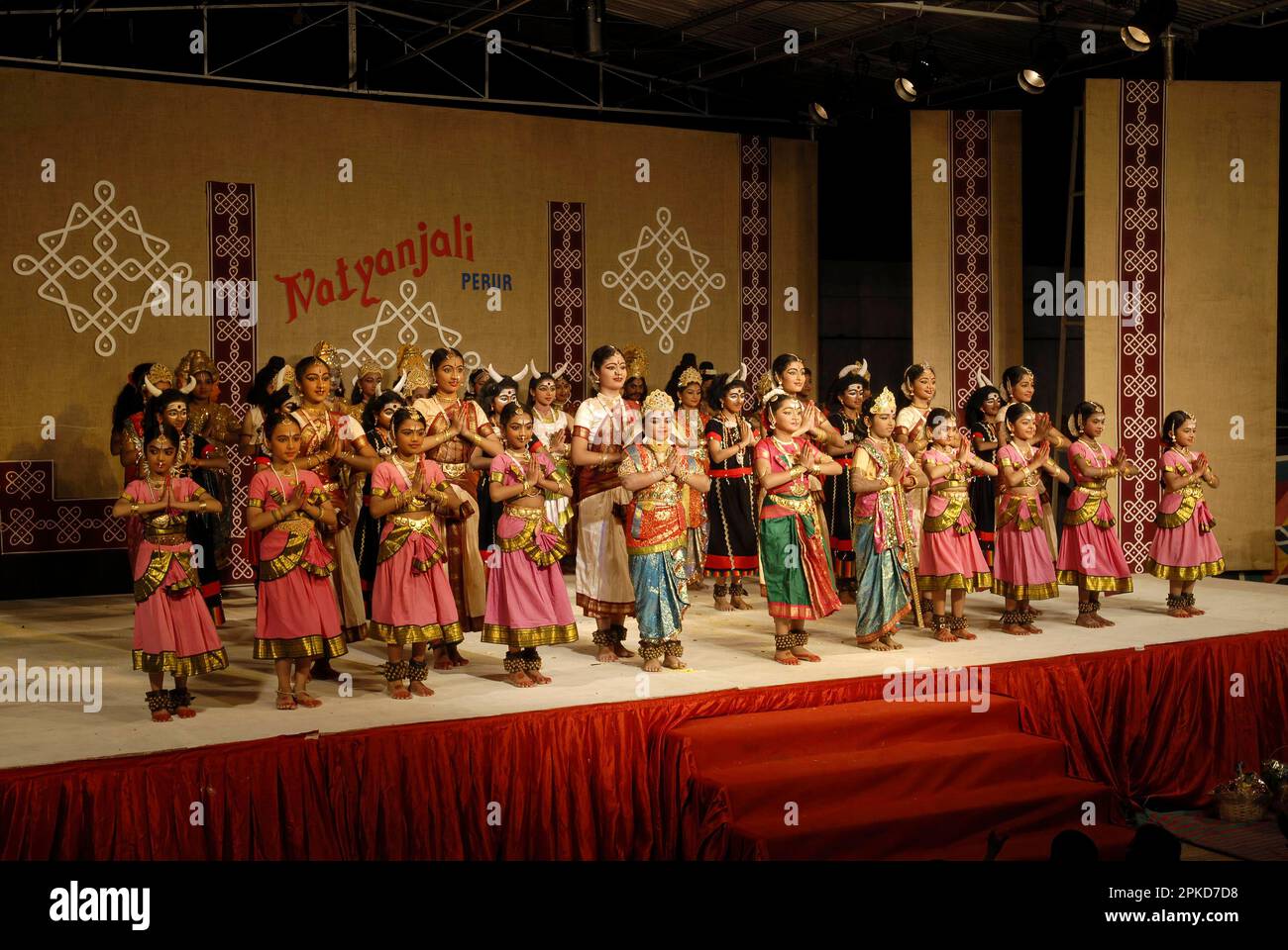 Tamil nadu dance folk dance hi-res stock photography and images - Alamy