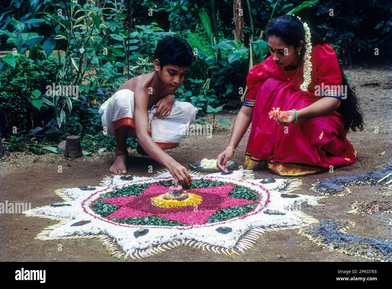 Flower decoration during onam hi-res stock photography and images - Alamy