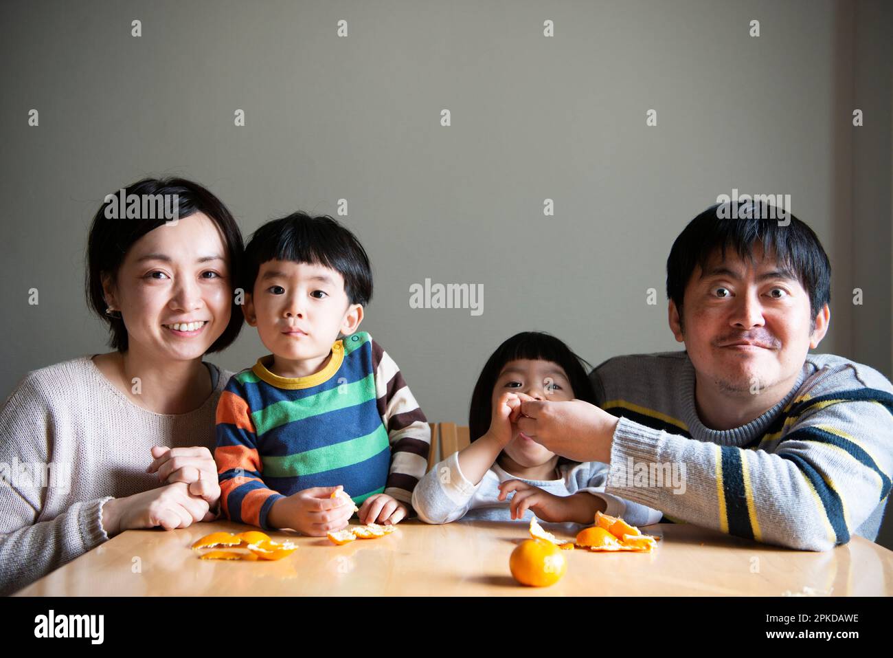 Table dancing hi-res stock photography and images - Alamy