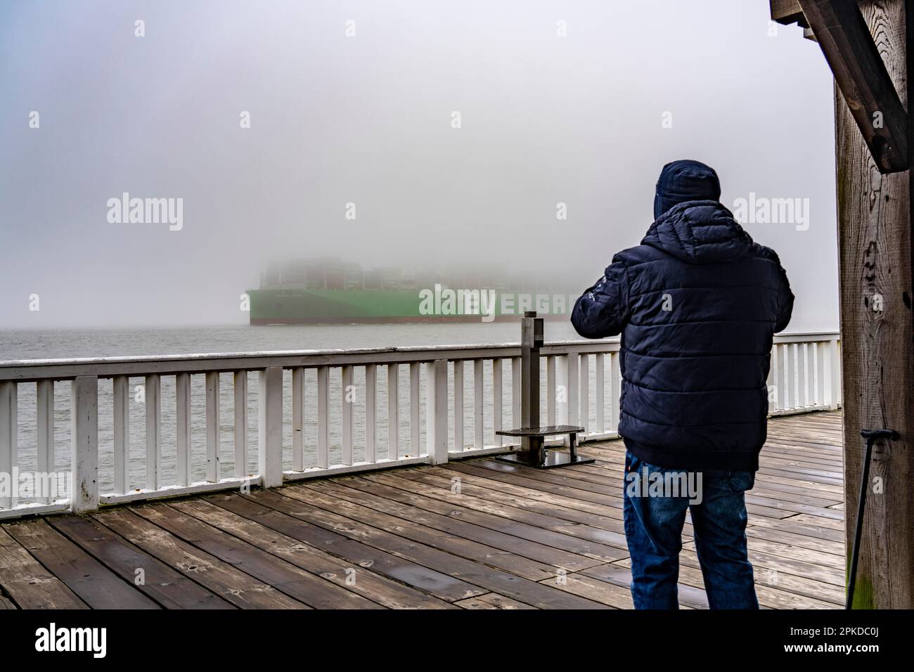 Rotterdam arm hi-res stock photography and images - Alamy