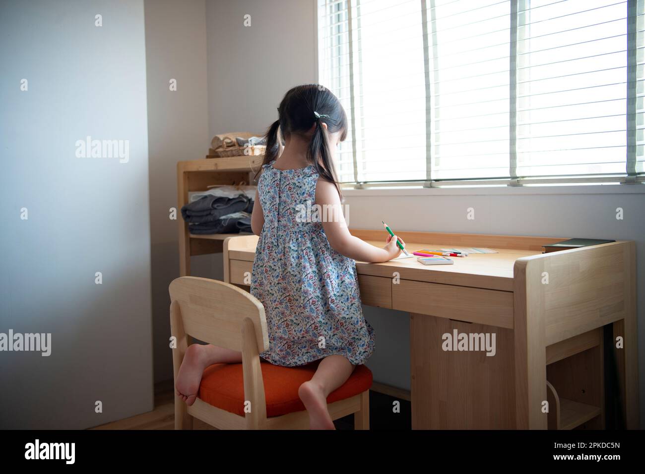 Main desk hi-res stock photography and images - Alamy