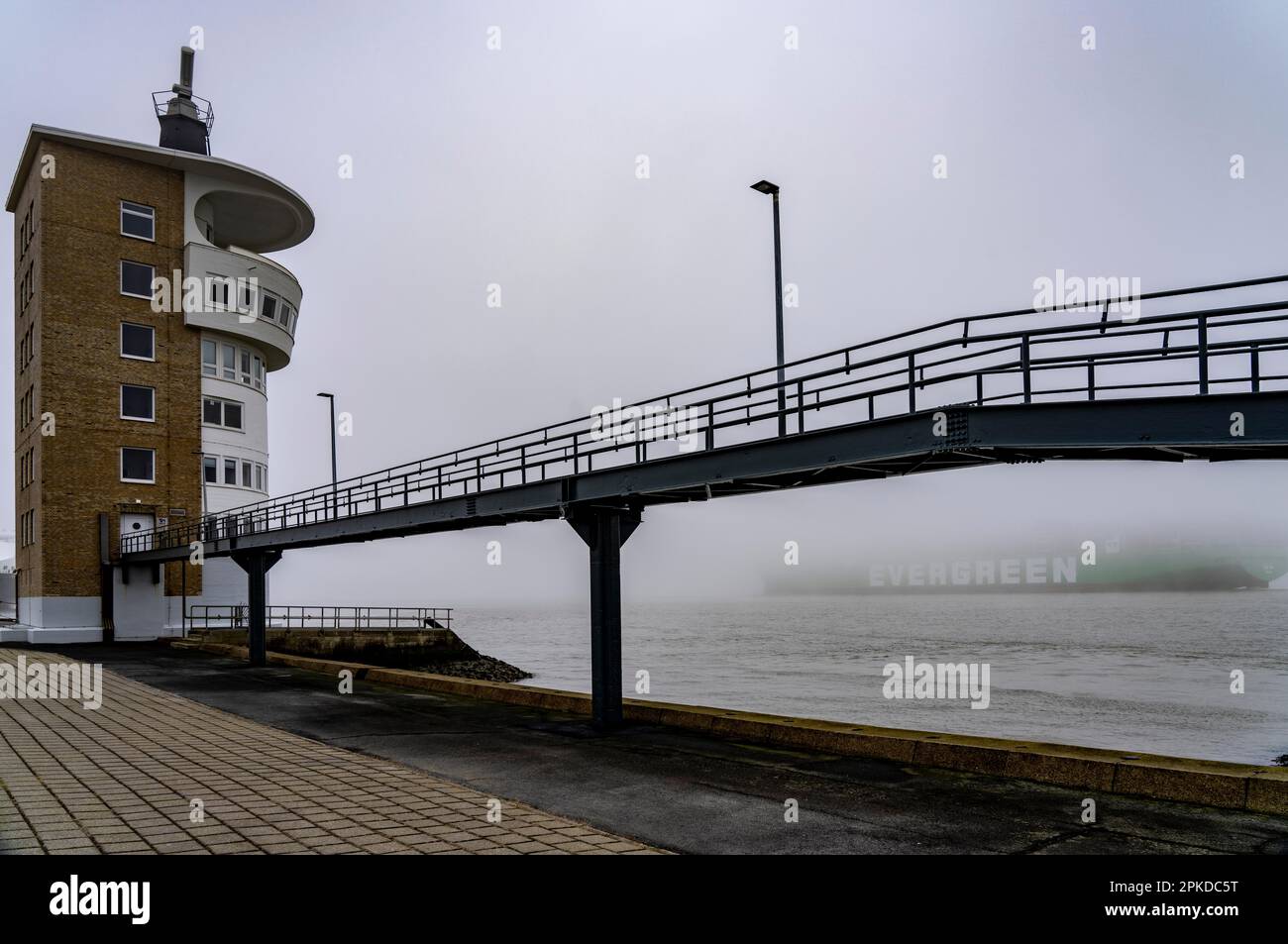 Rotterdam arm hi-res stock photography and images - Alamy