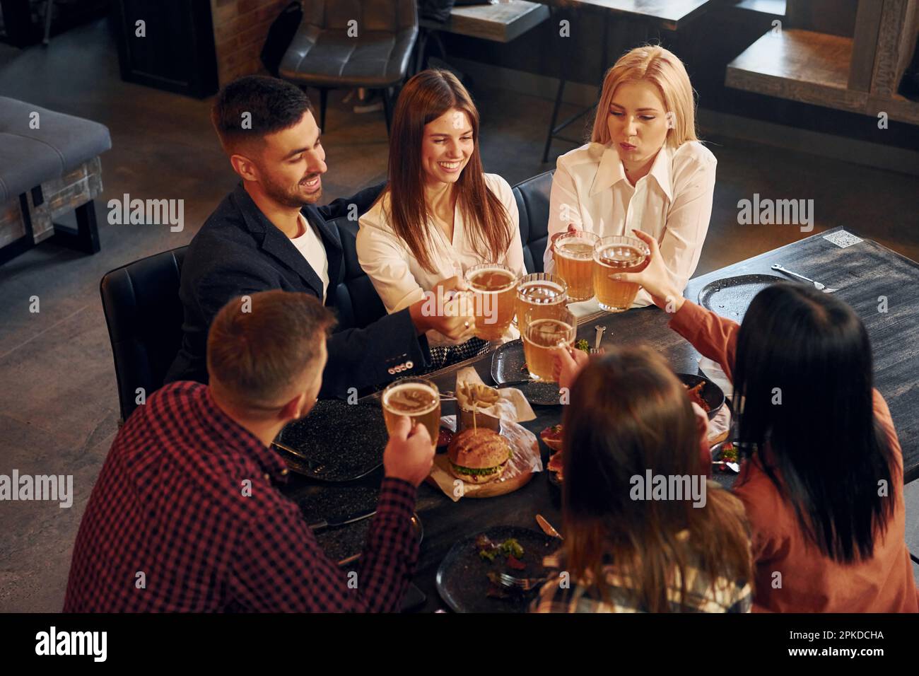 Drunk young people men women hi-res stock photography and images - Alamy