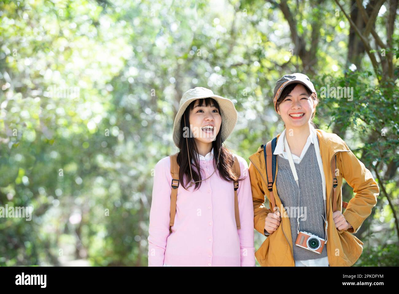 Two women hiking hi-res stock photography and images - Alamy
