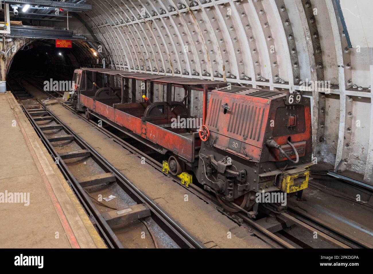 Railway carriage office hi-res stock photography and images - Alamy