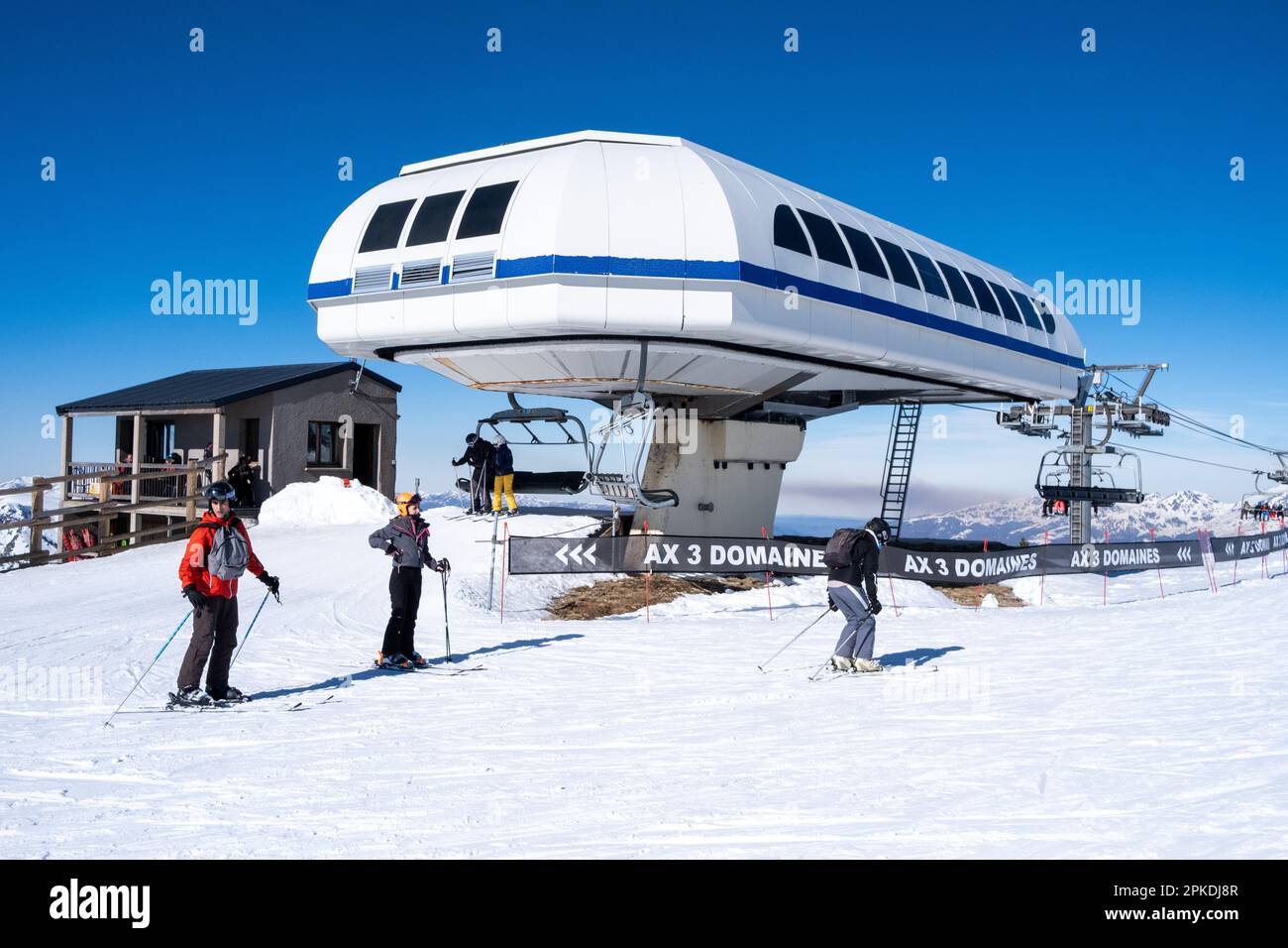 Cabine de paysage de montagne hi-res stock photography and images - Alamy