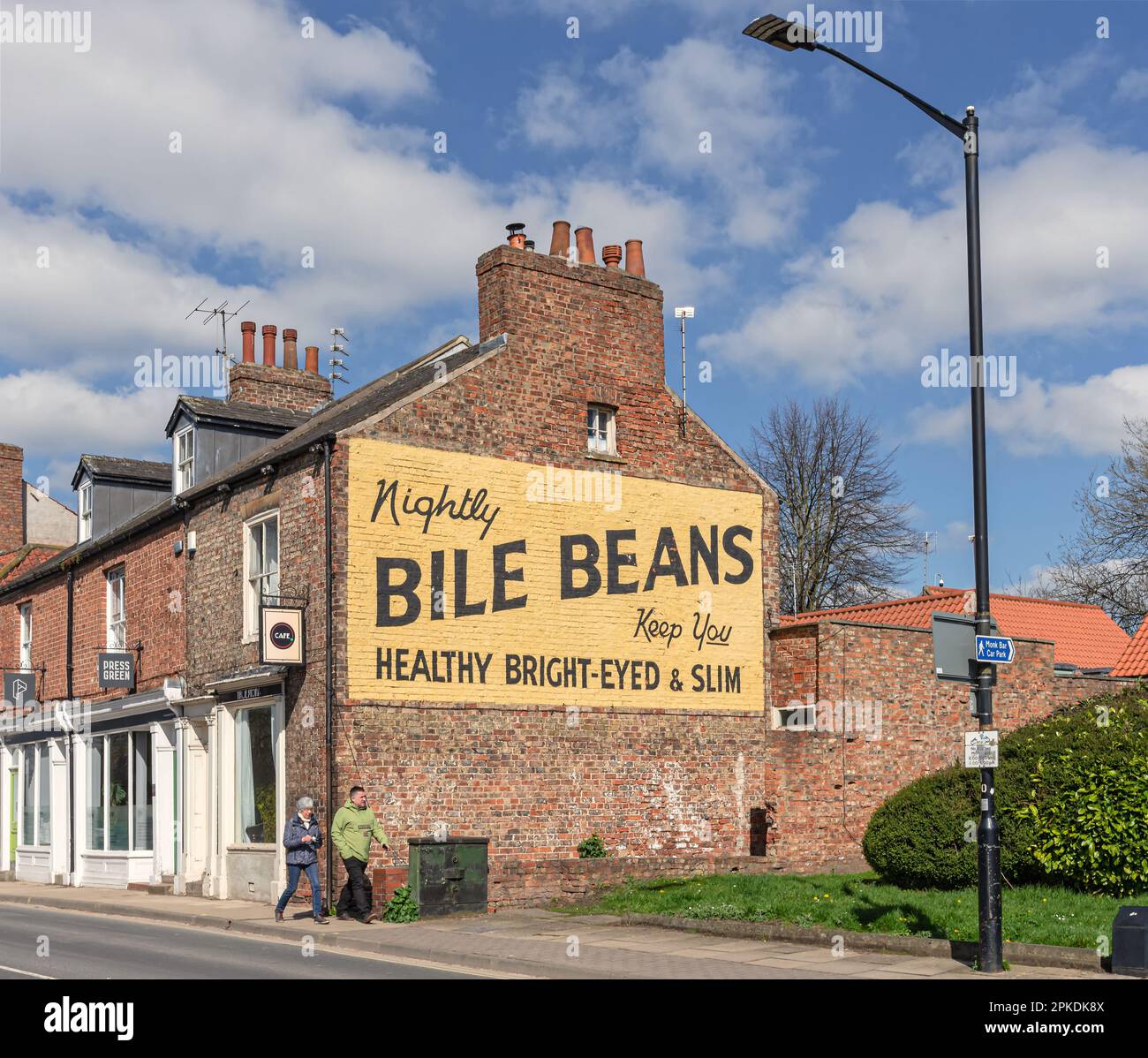 Gable end sign hi-res stock photography and images - Alamy