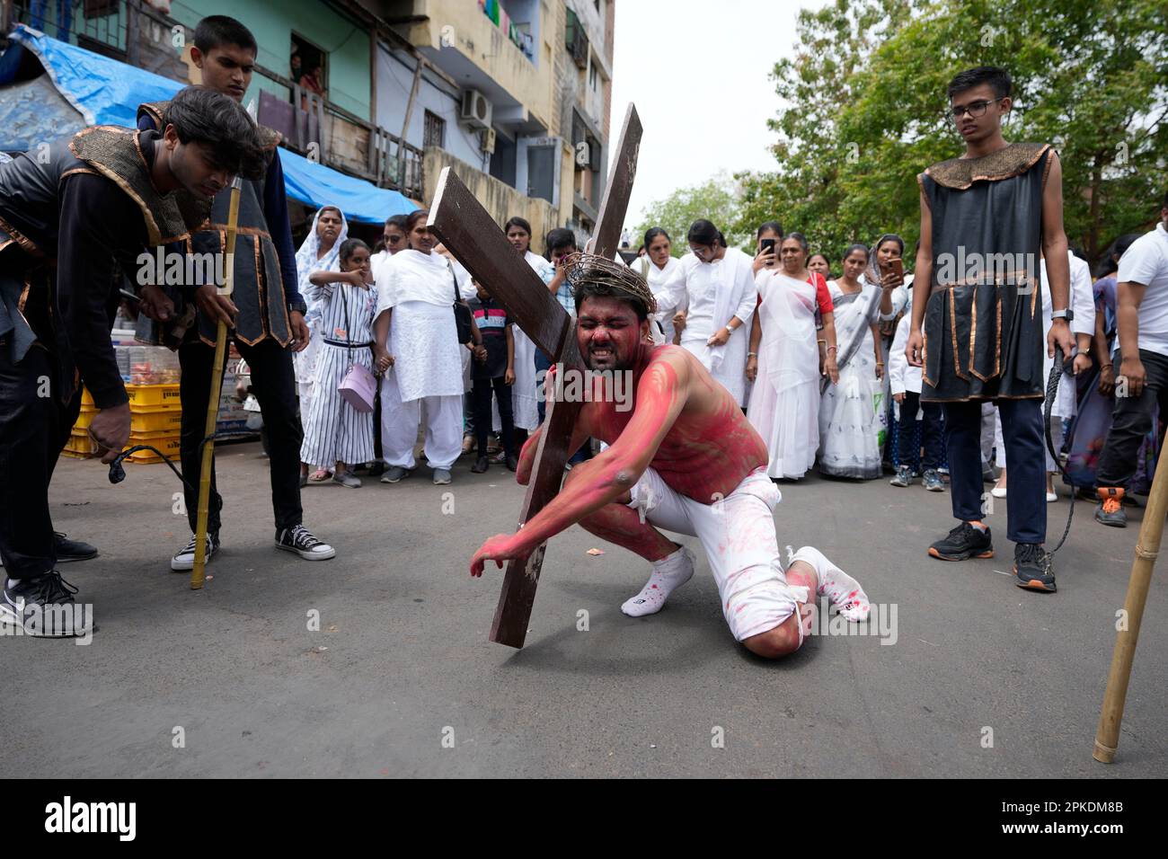 Indian Christians reenact the crucifixion of Jesus Christ to mark Good ...