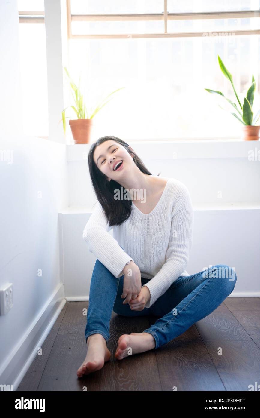 Person on floor people laughing hi-res stock photography and images - Alamy