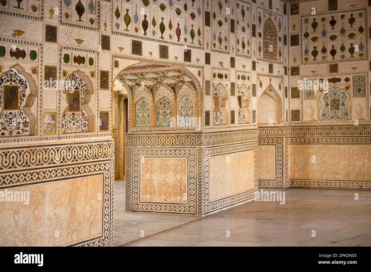 Suhag mandir amer fort jaipur hi-res stock photography and images - Alamy