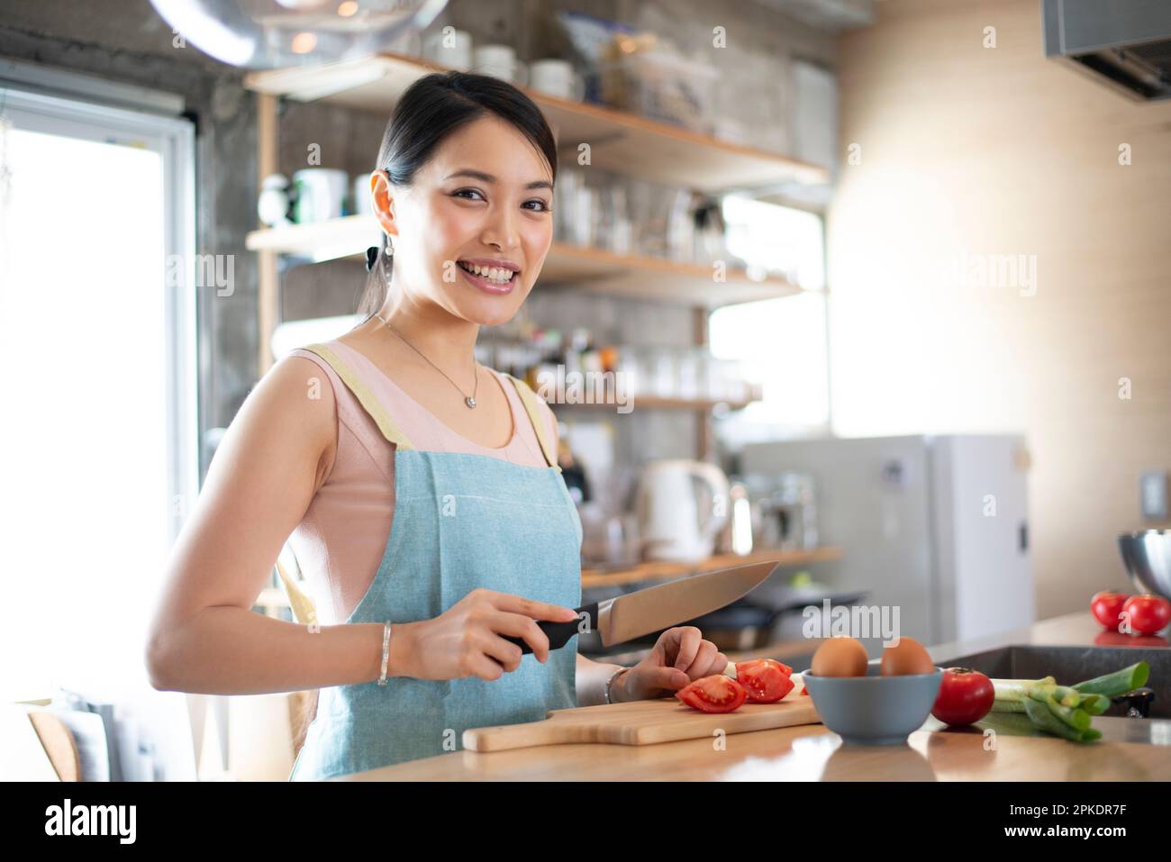 Kitchen woman cooking japanese hi-res stock photography and images - Alamy