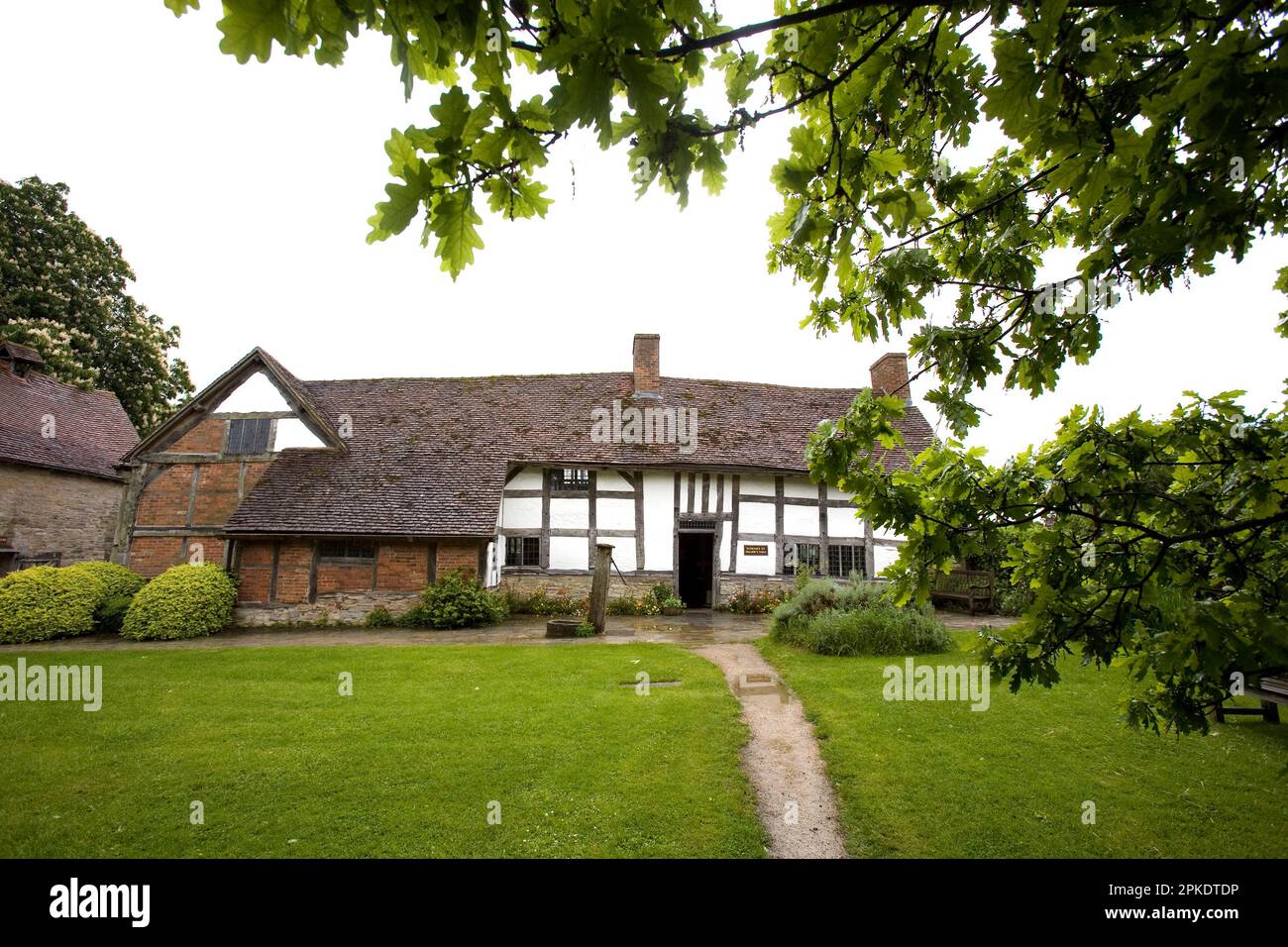 View of Mary Arden's House in the Warwickshire village of Wilmcote ...