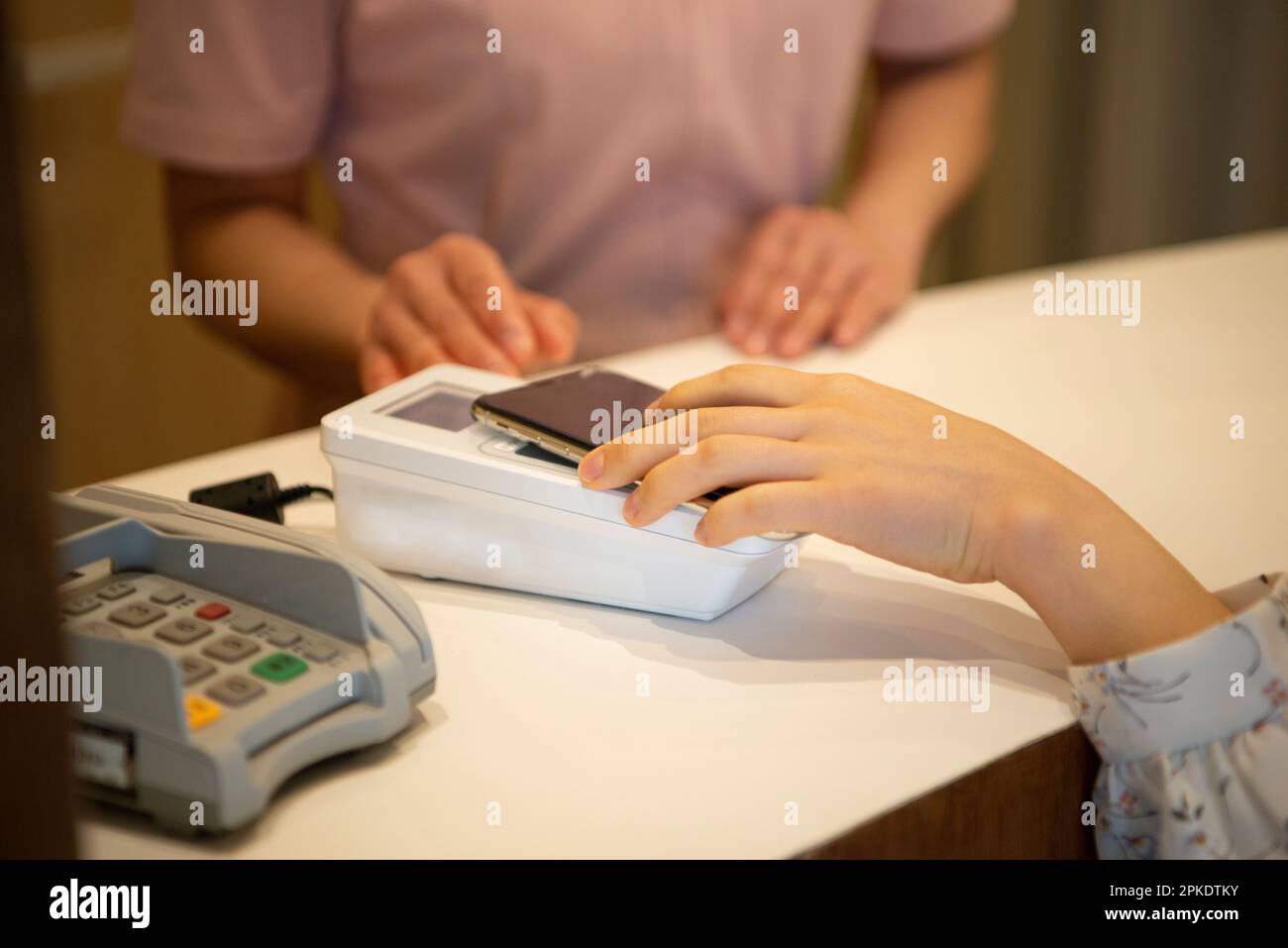 Female accounting hi-res stock photography and images - Alamy