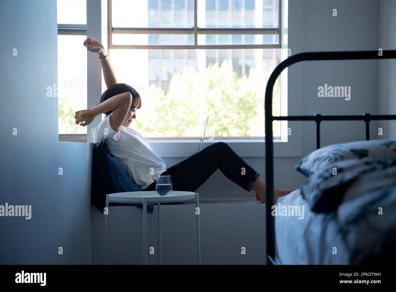 Stretching alone hi-res stock photography and images - Alamy