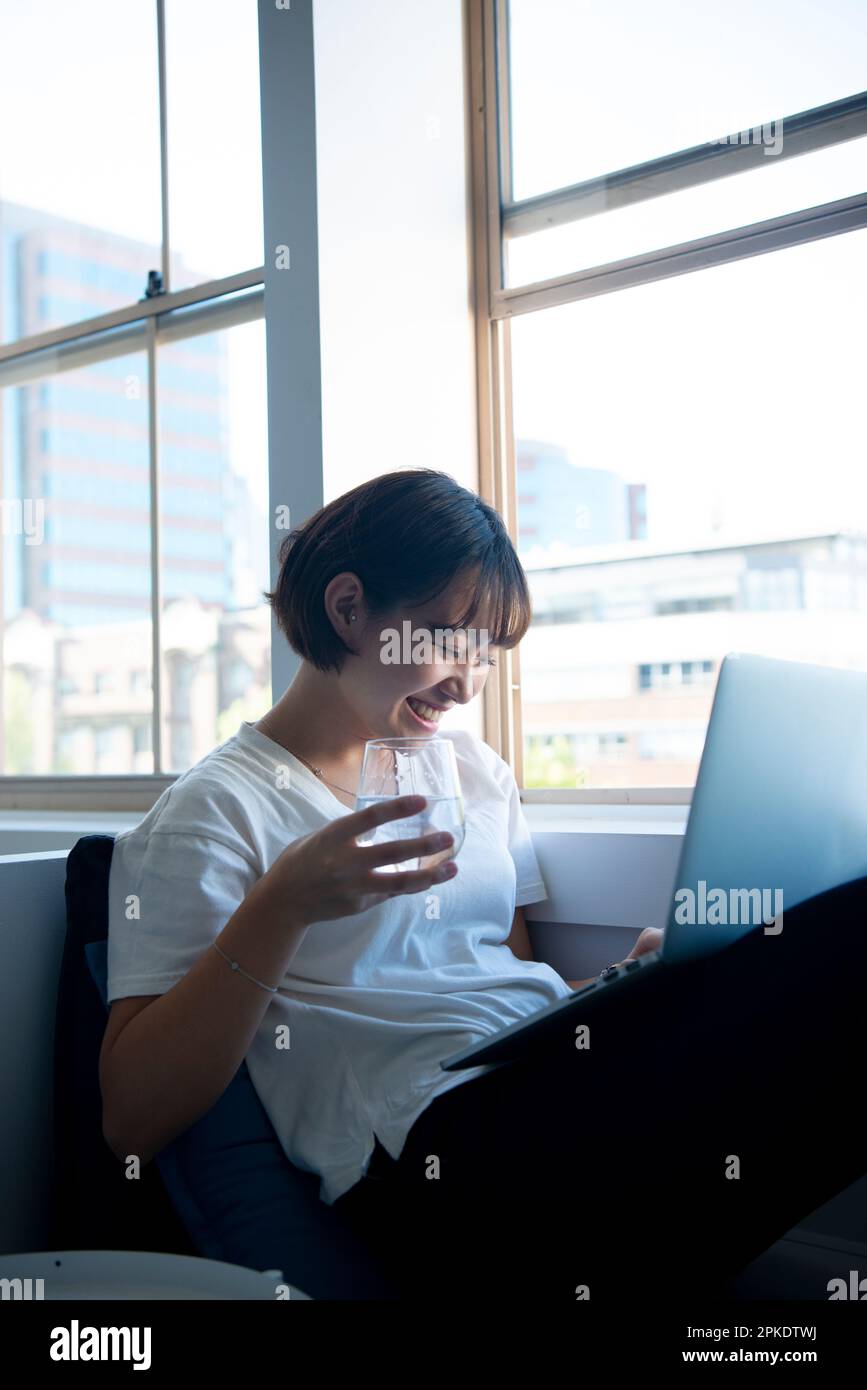1 one woman female watching hi-res stock photography and images - Alamy