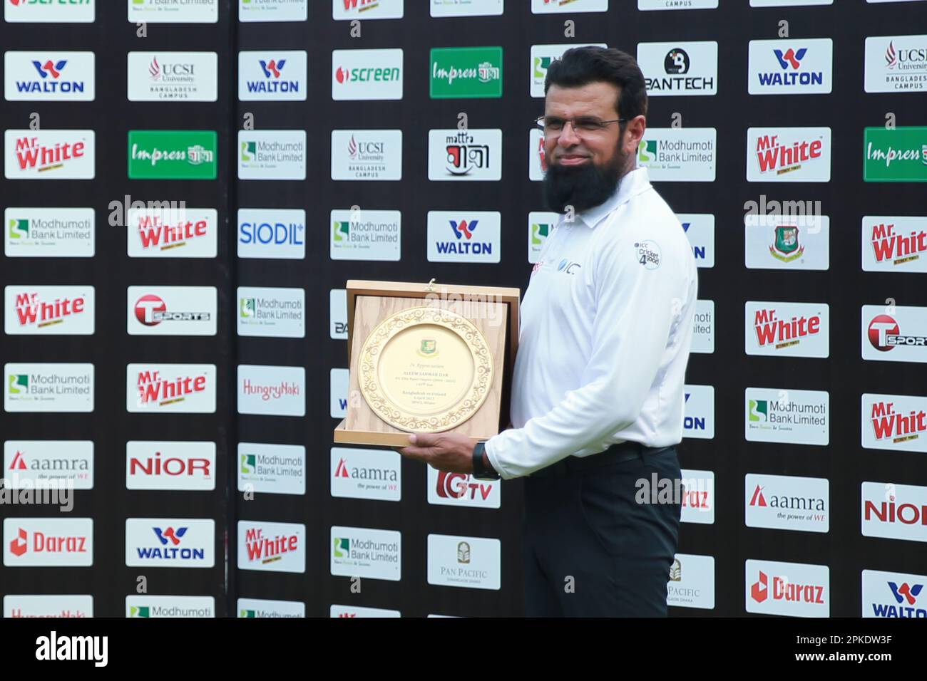 Aleem Dar PP is a Pakistani cricket umpire and former cricketer. He is ...