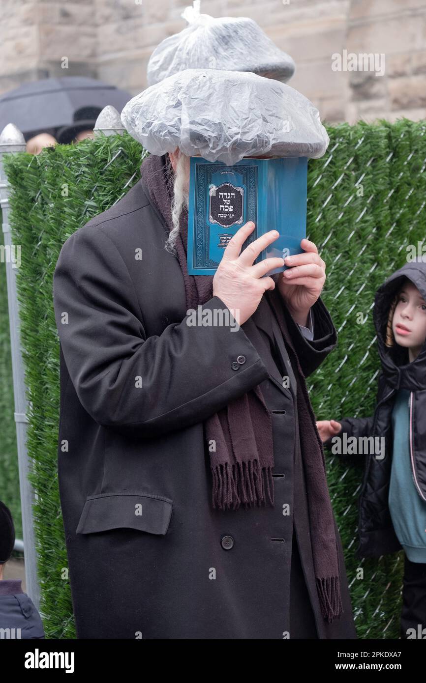 Fervently hi-res stock photography and images - Alamy