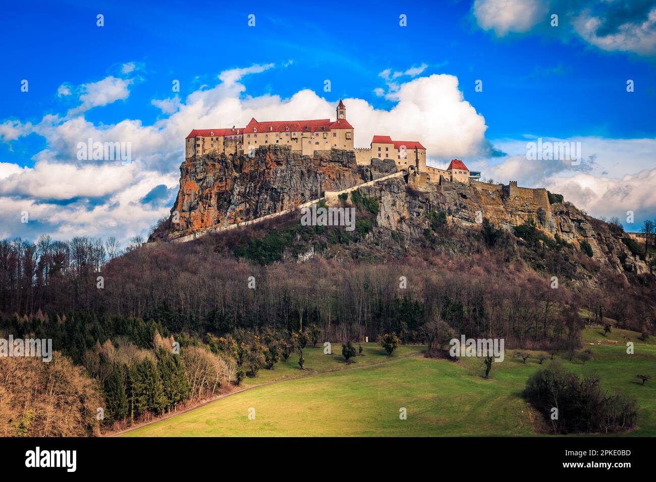 The Majestic Fortress of Riegersburg: A Bird's Eye View: Burg ...