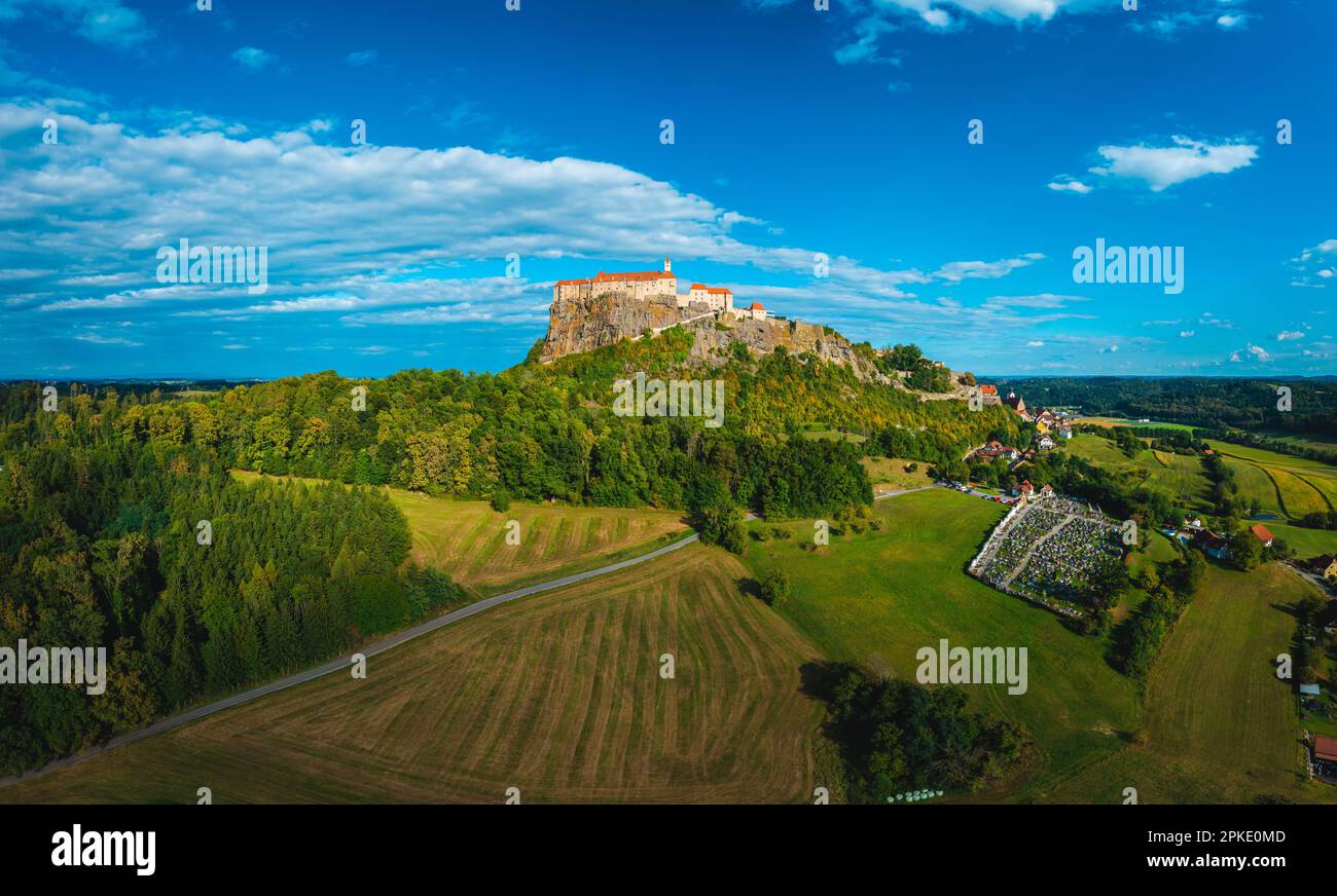 The Majestic Fortress of Riegersburg: A Bird's Eye View: Burg ...