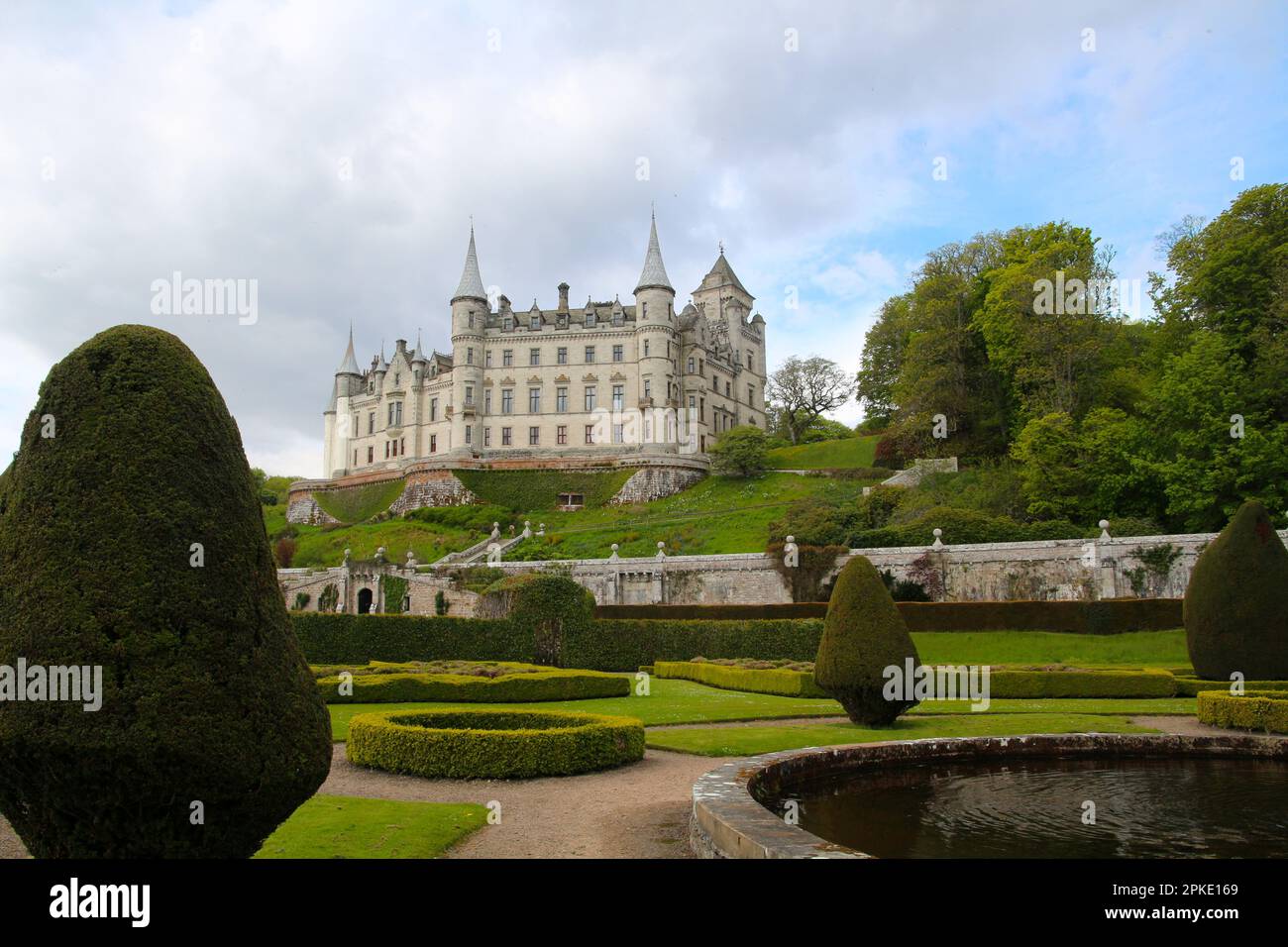 Dunrobin park hi-res stock photography and images - Alamy