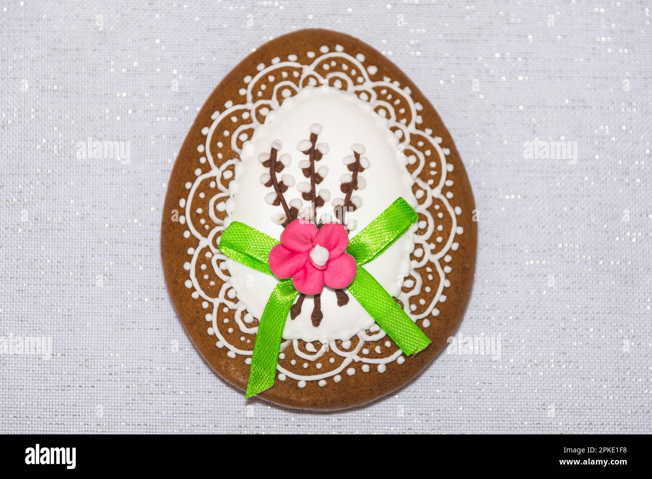 Gingerbread with pattern hi-res stock photography and images - Alamy