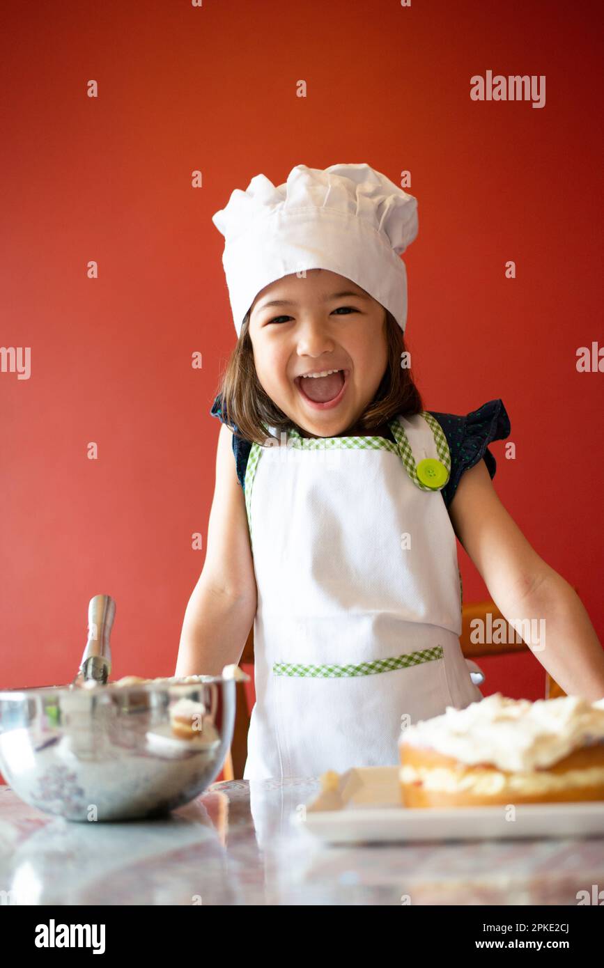Laughing cake hi-res stock photography and images - Alamy