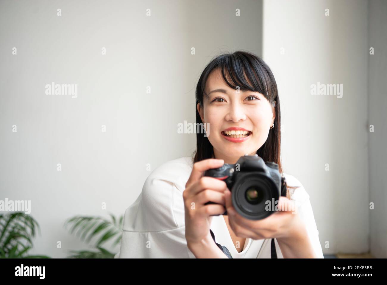 Cameraman woman hi-res stock photography and images - Alamy