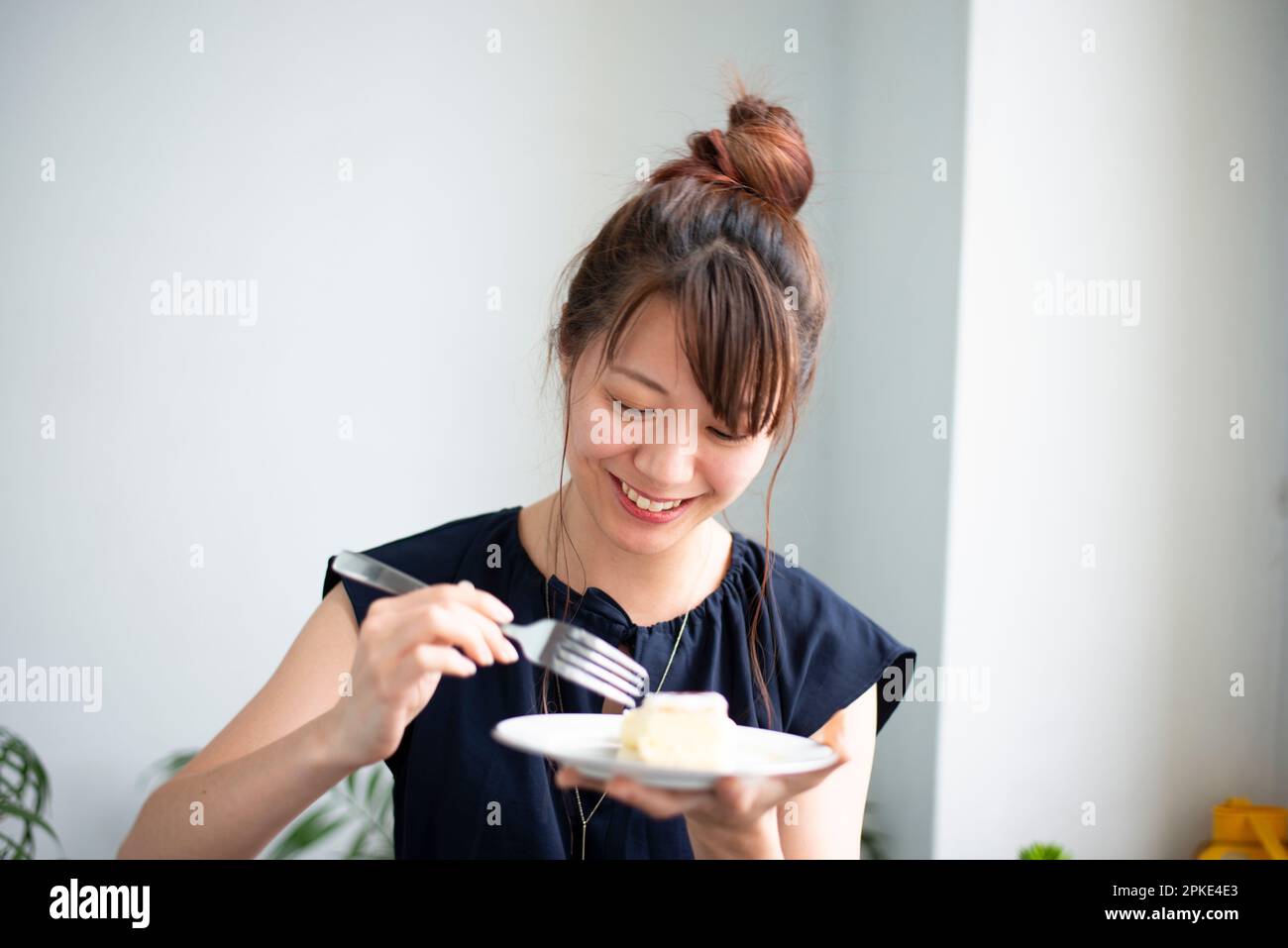 Transparent cake hi-res stock photography and images - Alamy