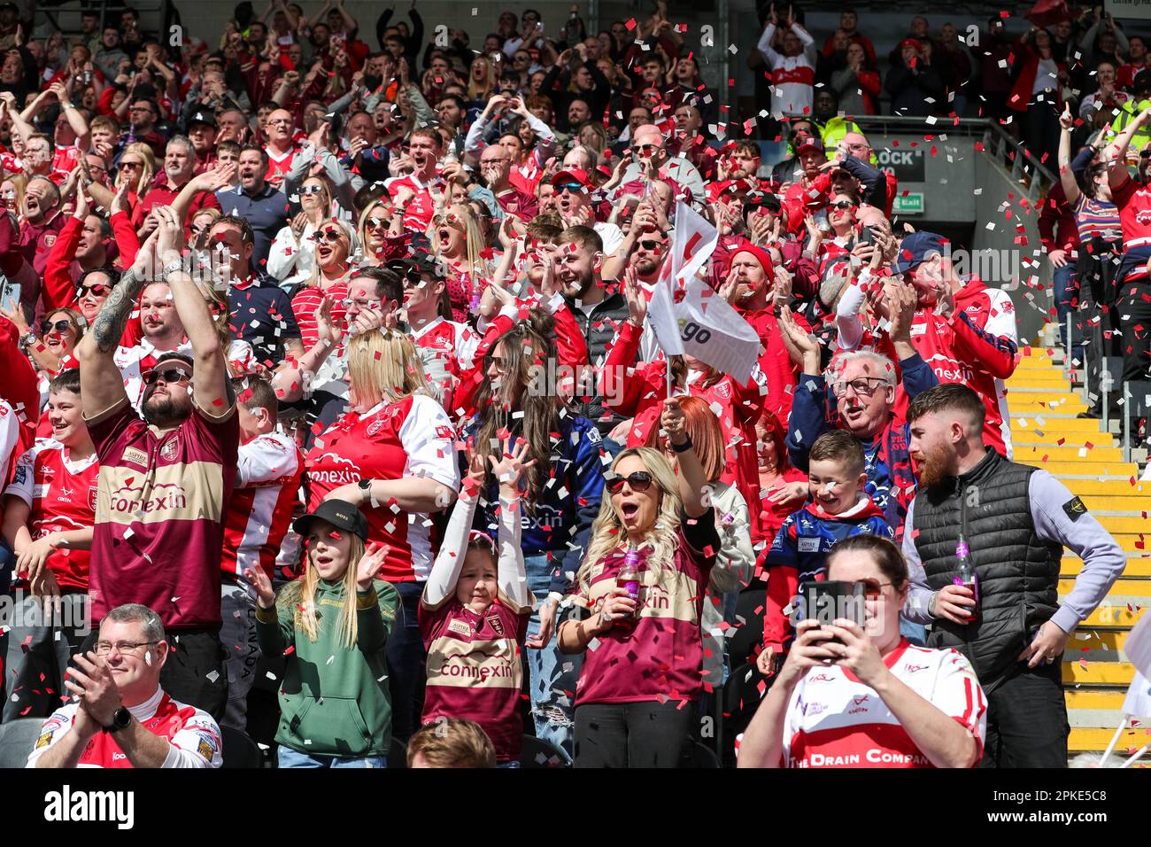 Betfred Super League Round 8 match Hull FC vs Hull KR at MKM Stadium ...