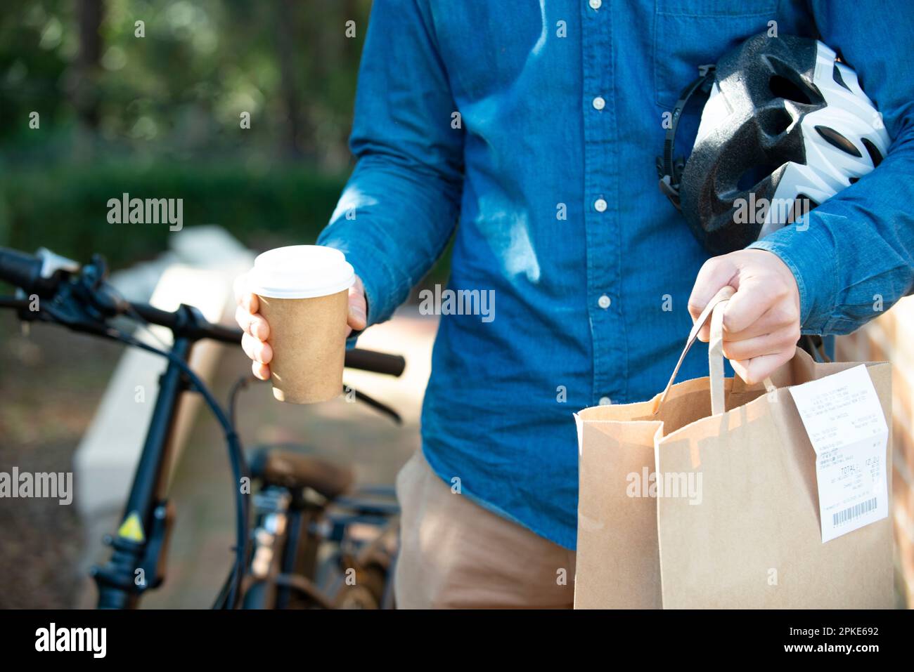 Food delivery man bag hi-res stock photography and images - Alamy