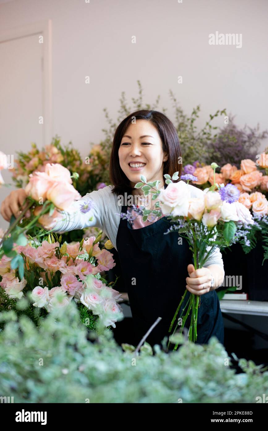 Working bouquet hi-res stock photography and images - Alamy