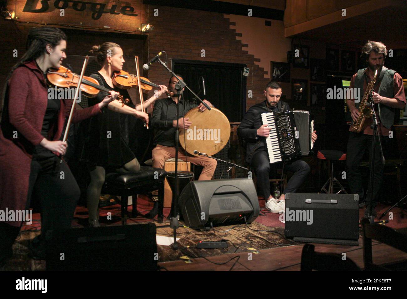 Nubras ensemble hi-res stock photography and images - Alamy