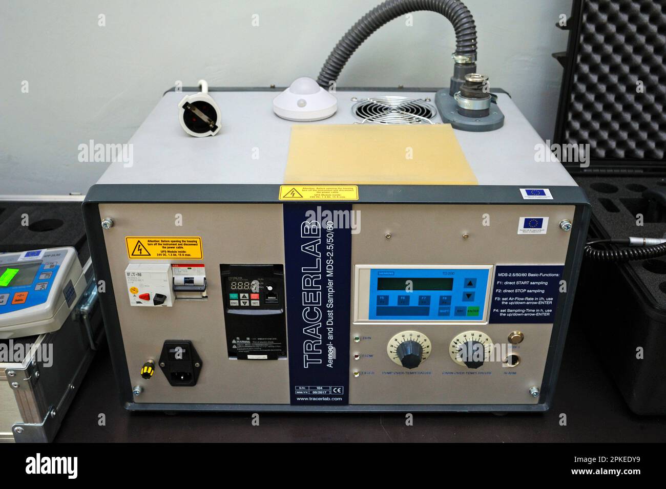 Aerosol and dust sampler Tracerlab for sampling contaminated air and ...
