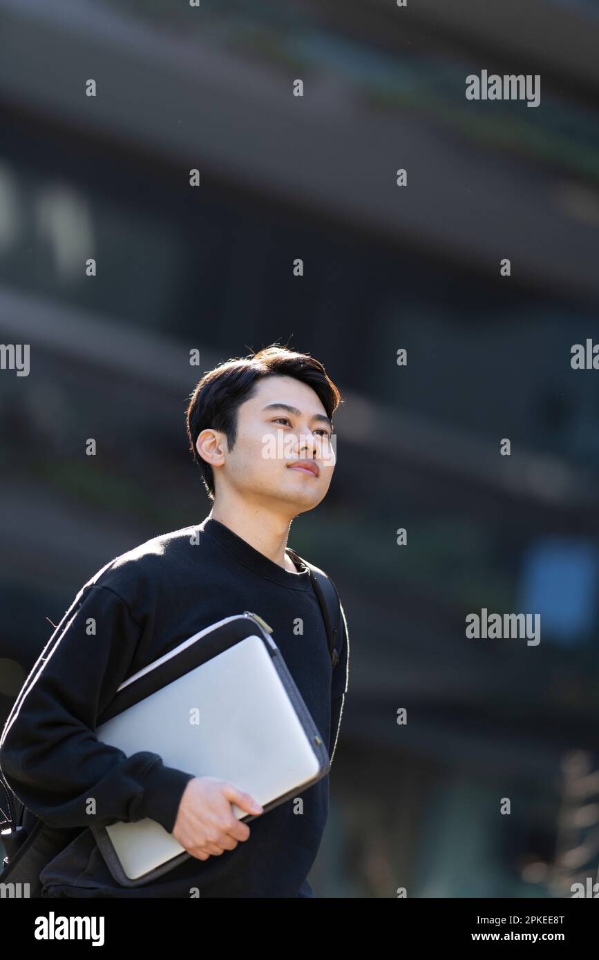 Man pc outside hi-res stock photography and images - Alamy