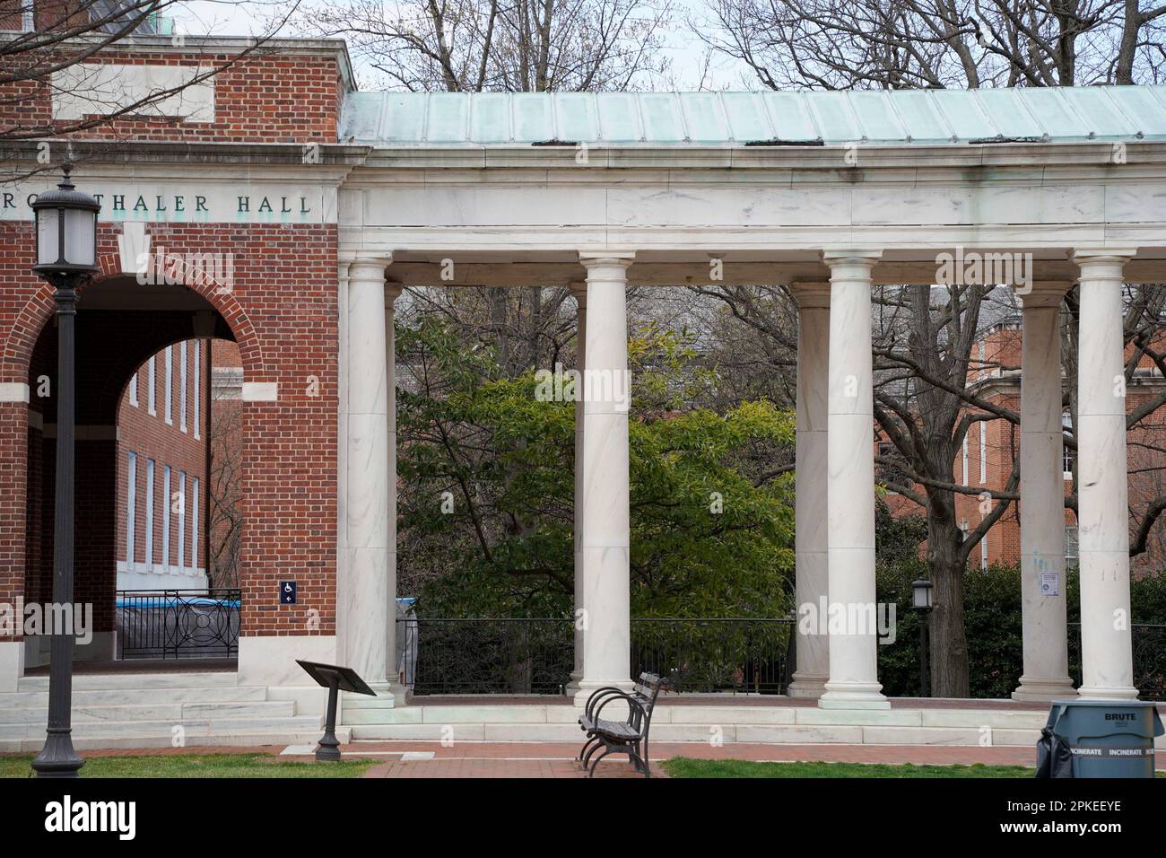 John hopkins university hi-res stock photography and images - Alamy