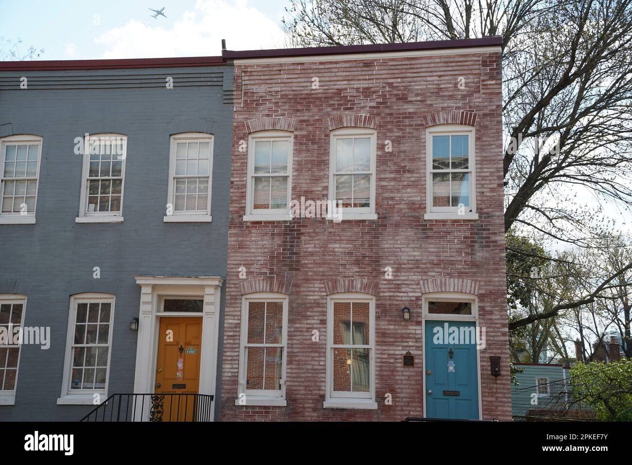 Georgetown neighborhood row houses hi-res stock photography and images ...