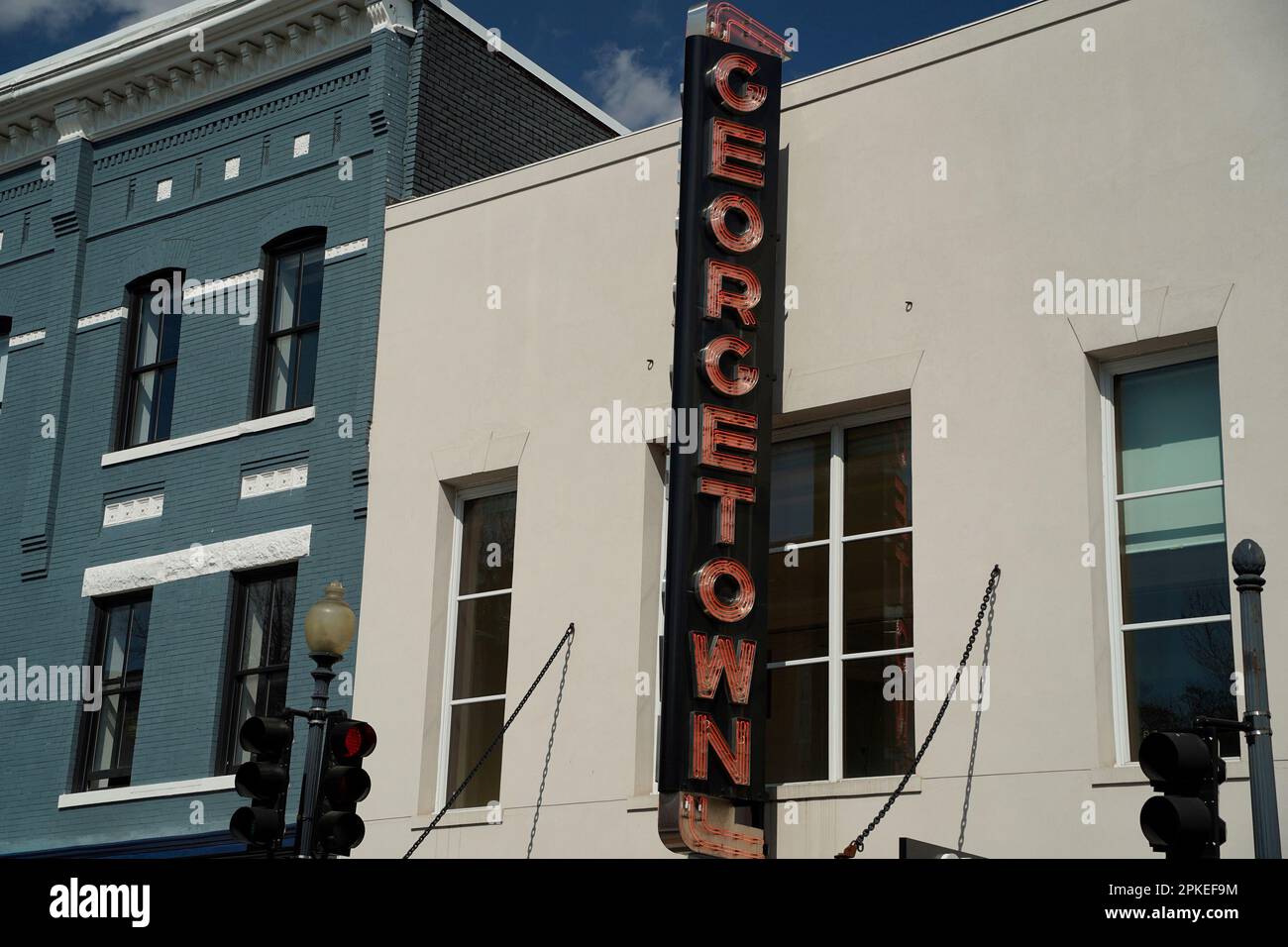Georgetown neighborhood row houses hi-res stock photography and images ...