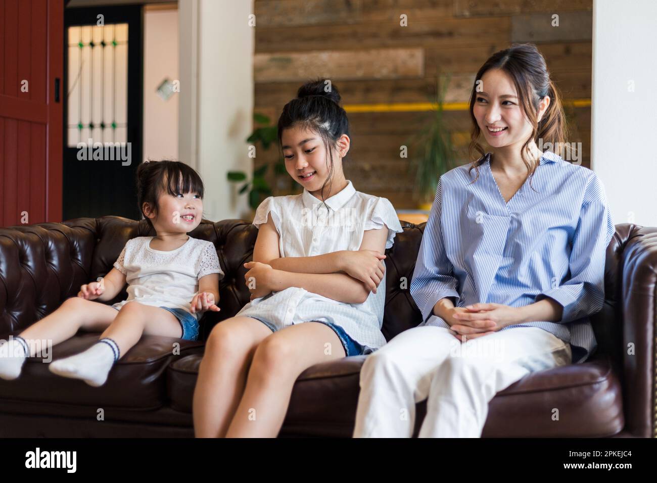 Japanese family reunion hi-res stock photography and images - Alamy
