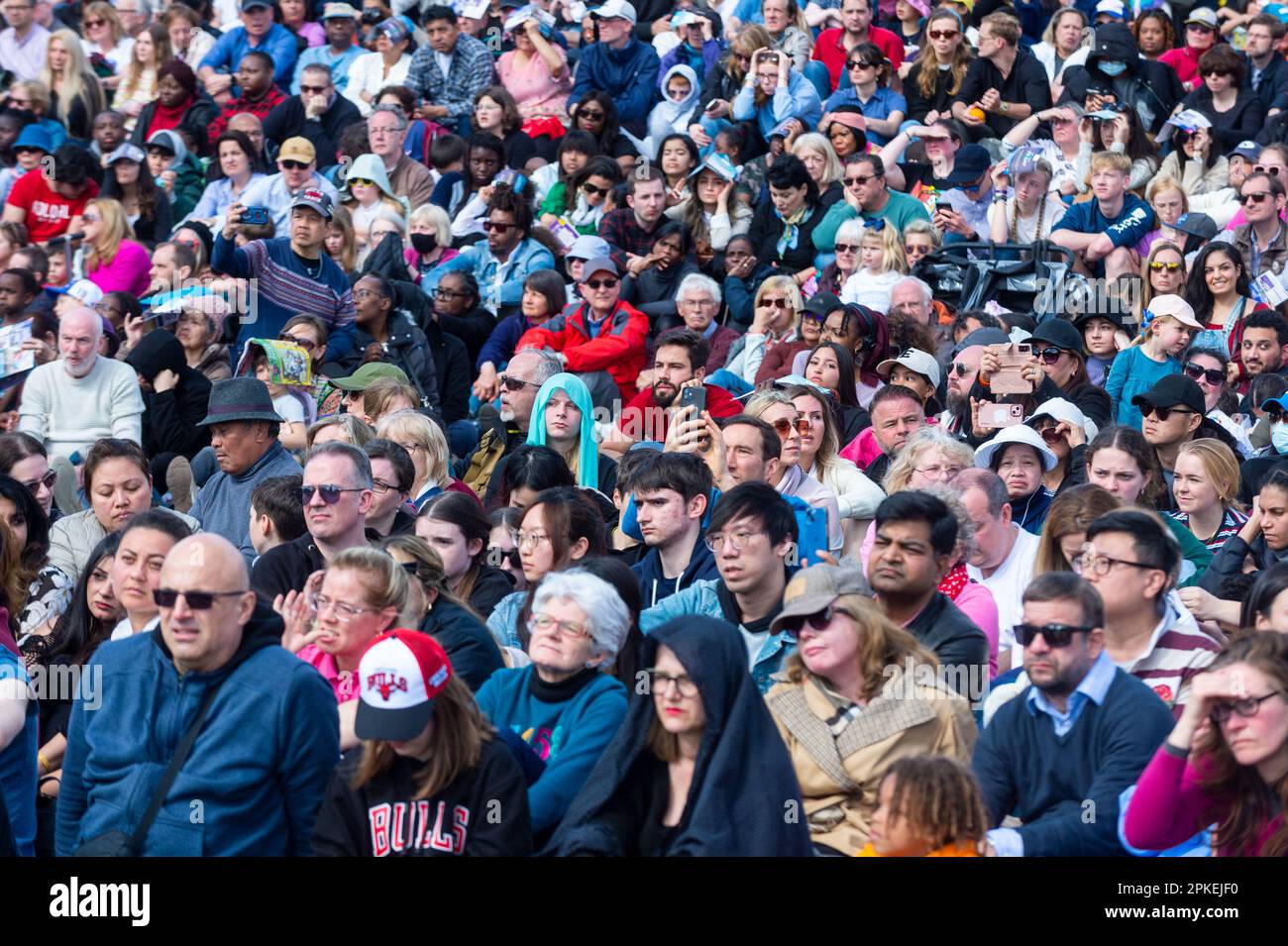 London, UK. 7 April 2023. Crowds watch the secondary school teacher and ...