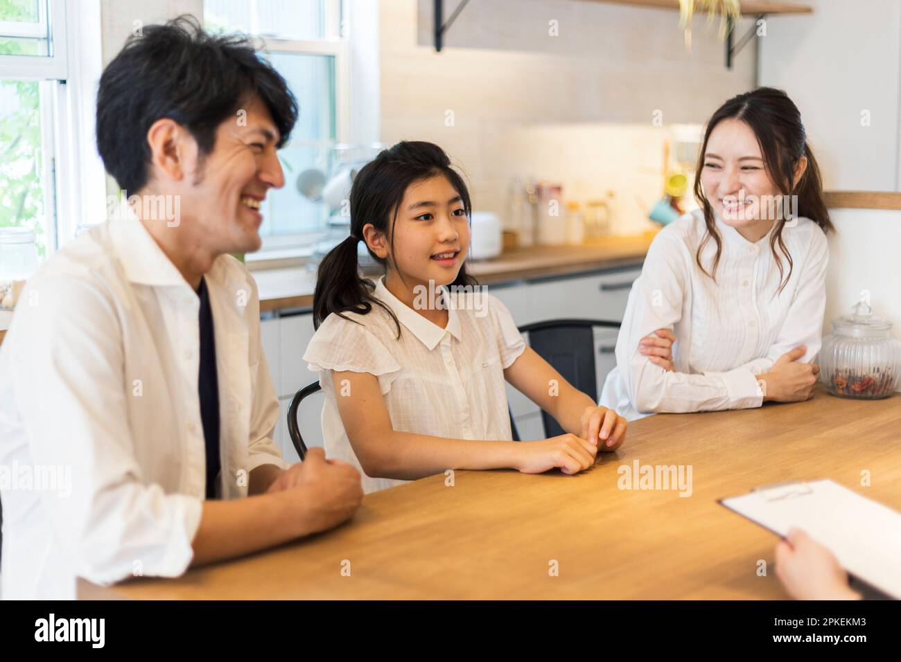 Asian family visit house hi-res stock photography and images - Alamy