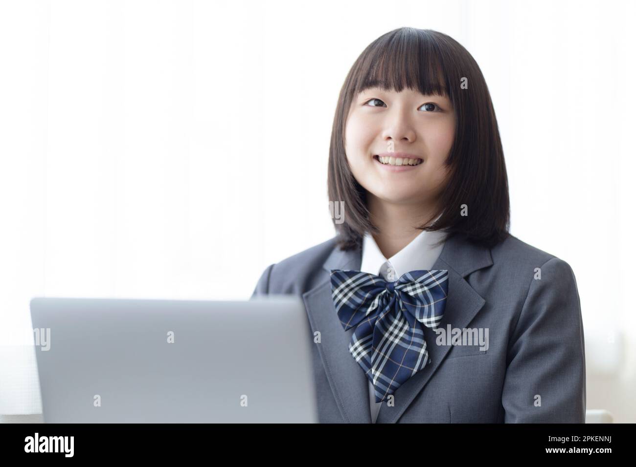 High school student classroom laptop hi-res stock photography and ...